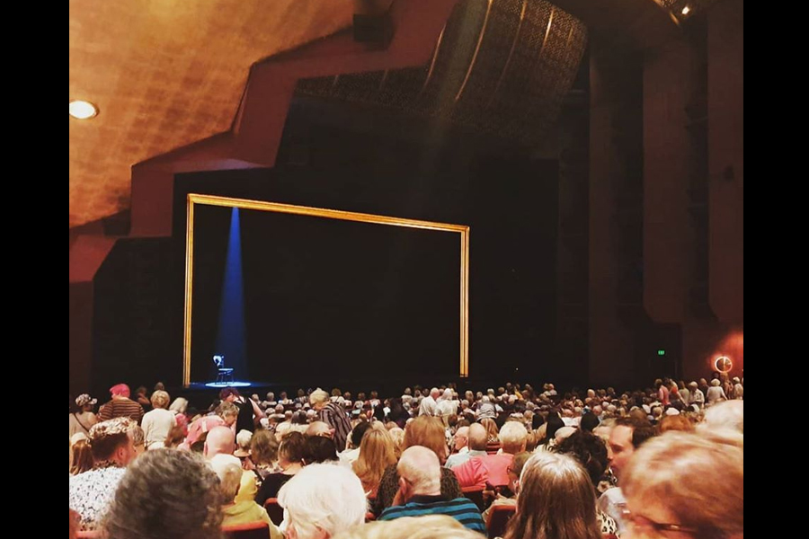 Matinee Theatre - Tour Local